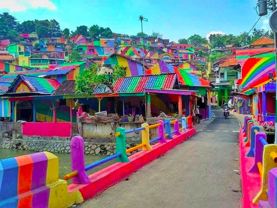 Rainbow Village: Residents See Potential In A Slum District and Turn It ...